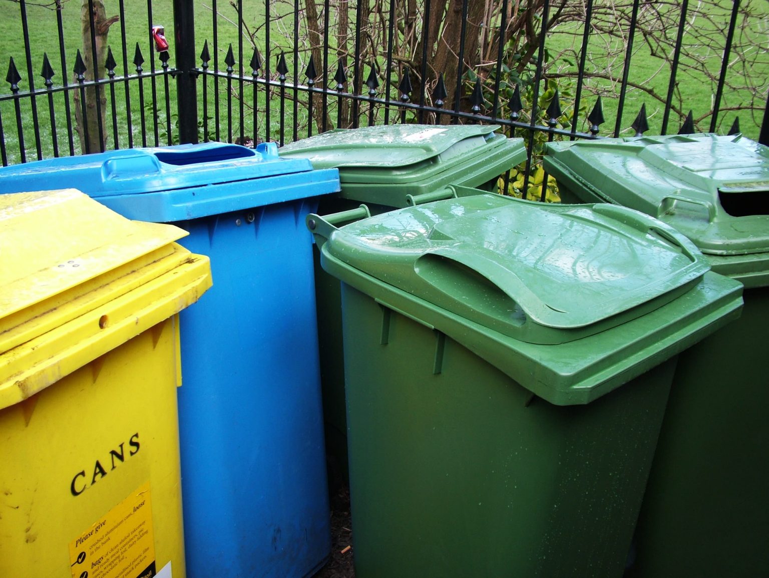 Simpler Recycling: What UK Businesses Need to Know - Bywaters